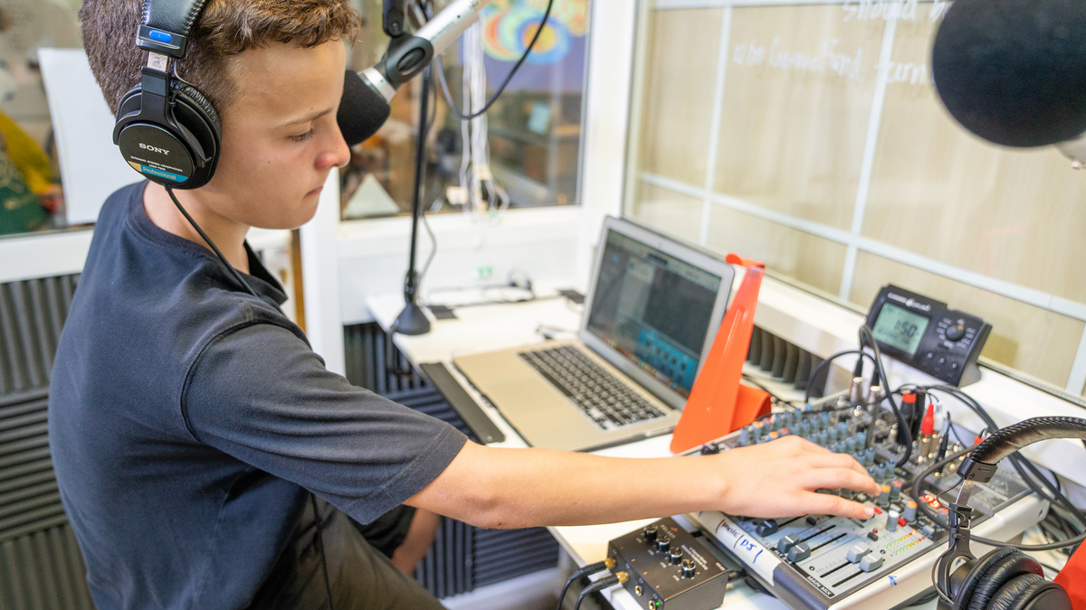 Educational Technology Program | American Community School of Abu Dhabi