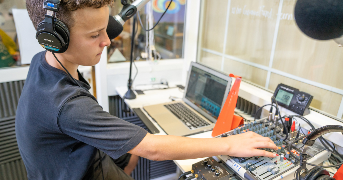 Educational Technology Program | American Community School of Abu Dhabi