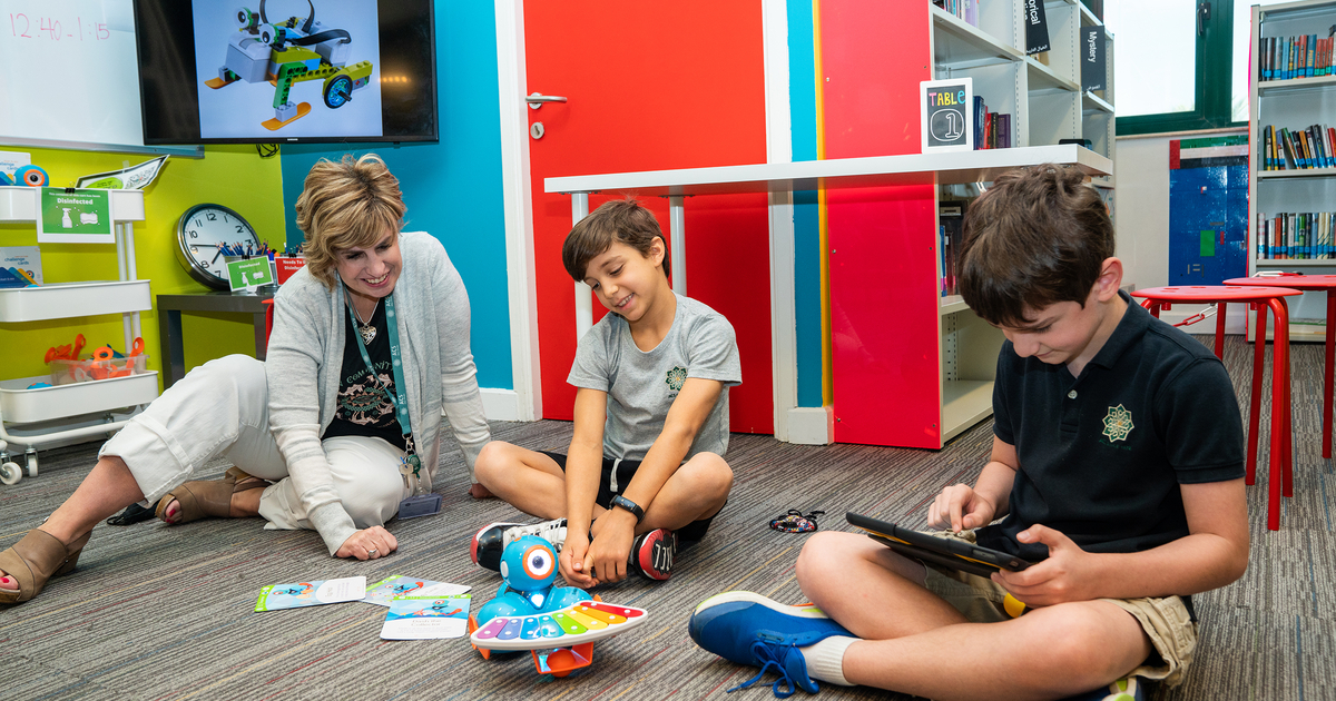 Careers | American Community School of Abu Dhabi