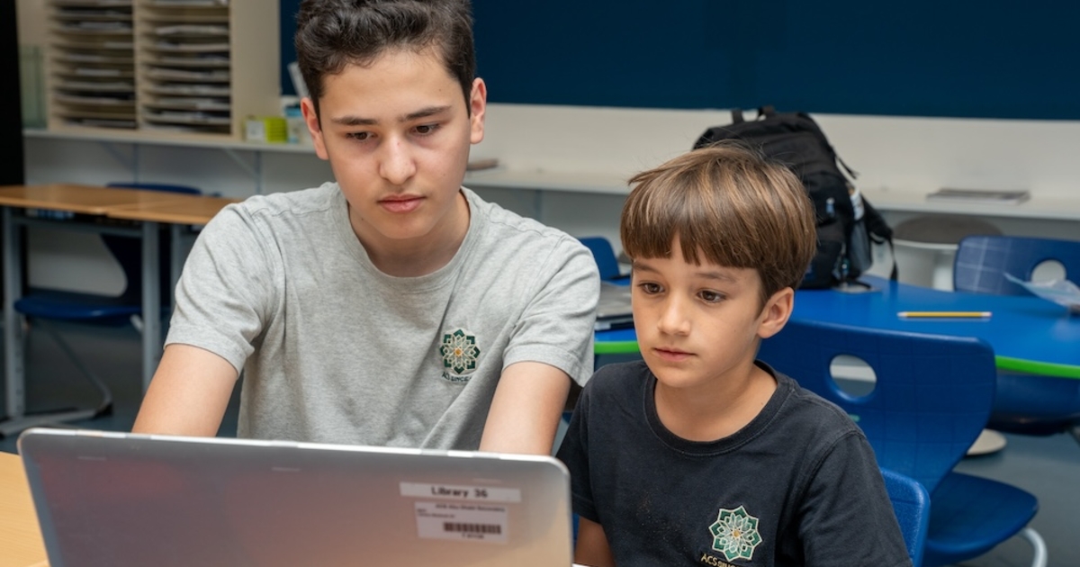 Byte Sized Coding High Schoolers Teach Mini Vipers The Fundamentals Of Computer Science